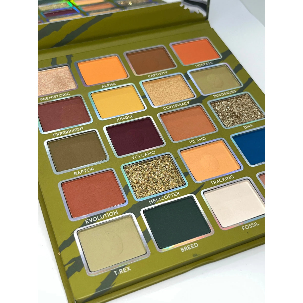 Prolux Predator Eyeshadow Palette – Divine Designz Cosmetics
